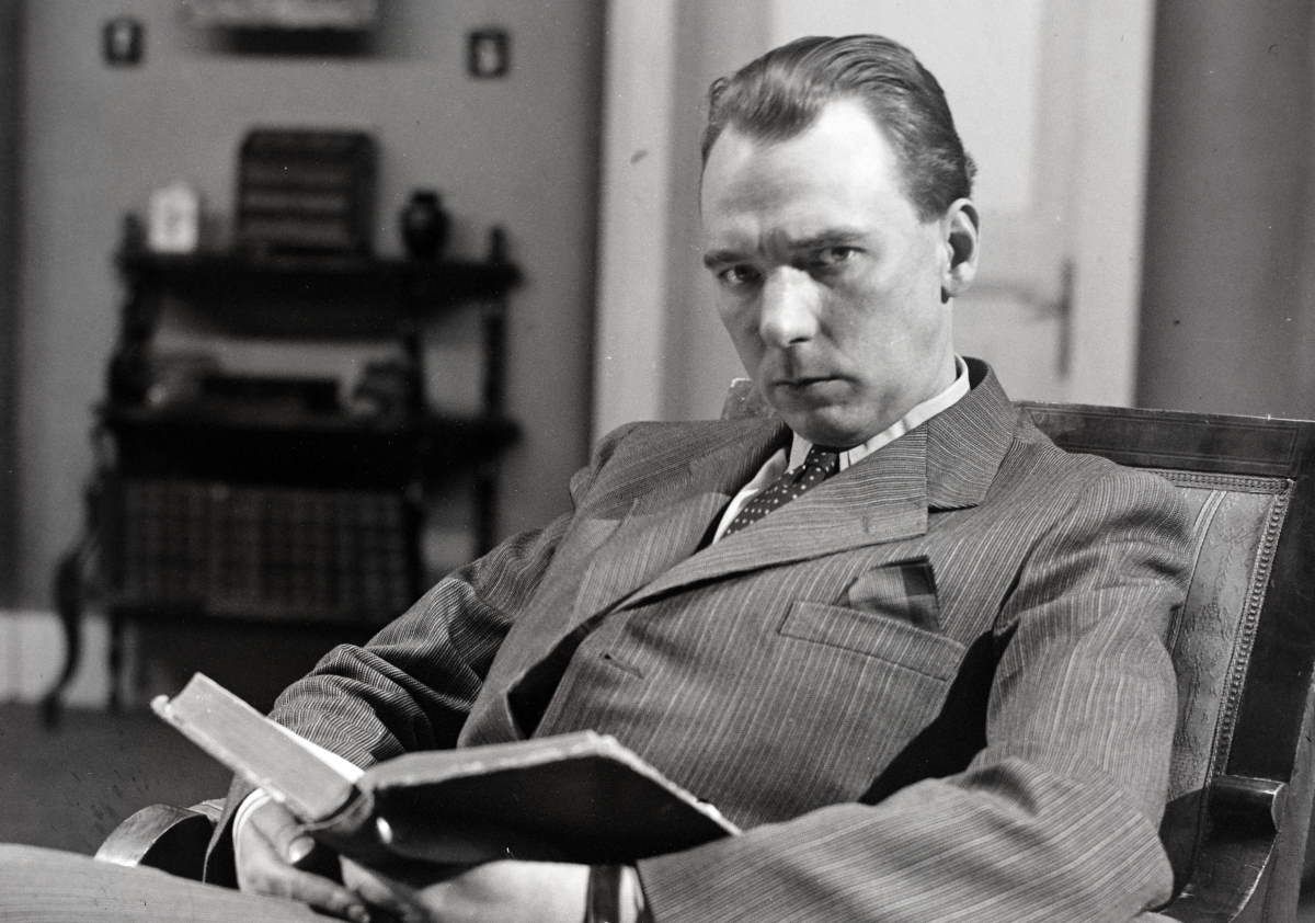 Nyilvánossá váltak Tímár József Nemzeti Színházból való elbocsátásának ...